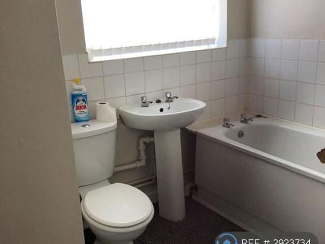 1 bedroom semi detached house to rent