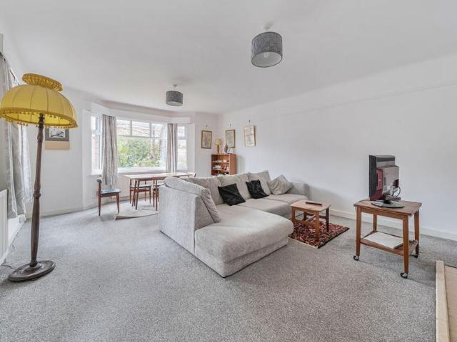 1 bedroom semi detached house to rent