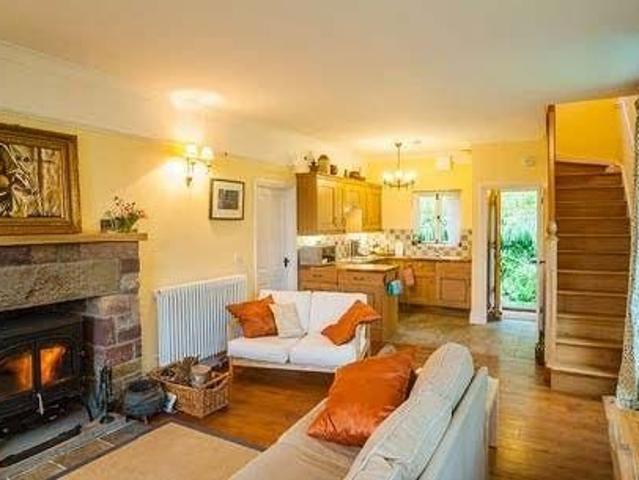1 bedroom semi detached house to rent