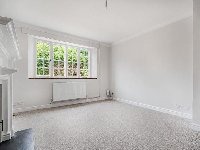 1 bedroom semi detached house to rent