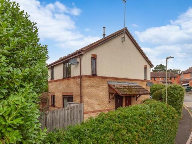 1 bedroom semi detached house to rent