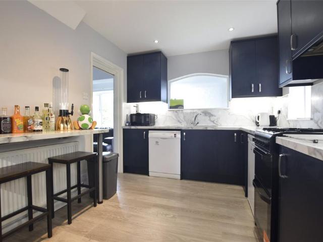 1 bedroom semi detached house to rent