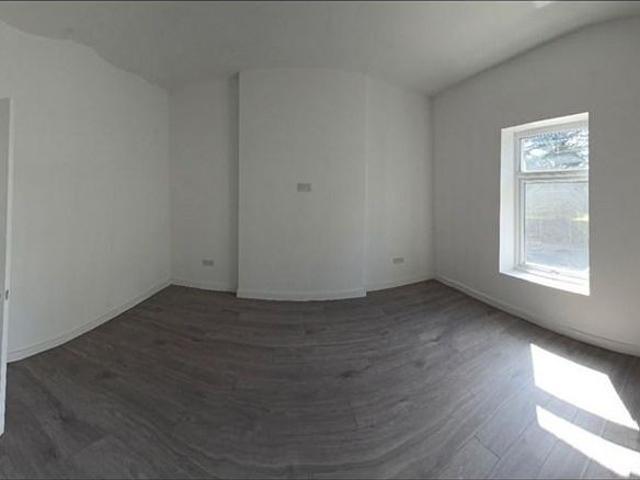 1 bedroom semi detached house to rent