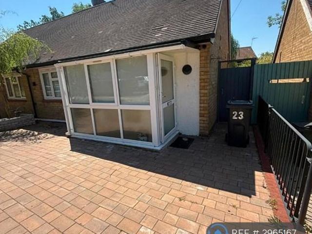 1 bedroom semi detached house to rent