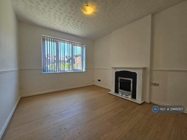 1 bedroom semi detached house to rent