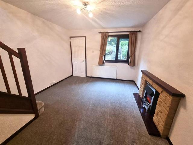 1 bedroom semi detached house to rent