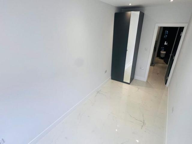 1 bedroom semi detached house to rent