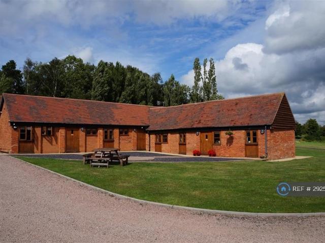 1 bedroom semi detached house to rent
