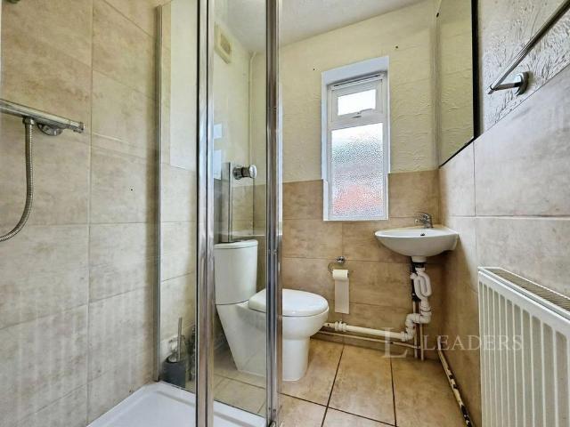 1 bedroom semi detached house to rent