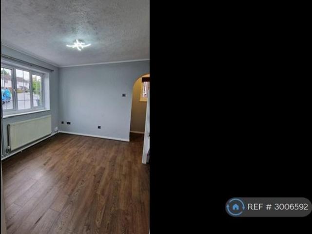 1 bedroom semi detached house to rent