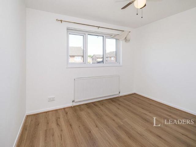 1 bedroom semi detached house to rent