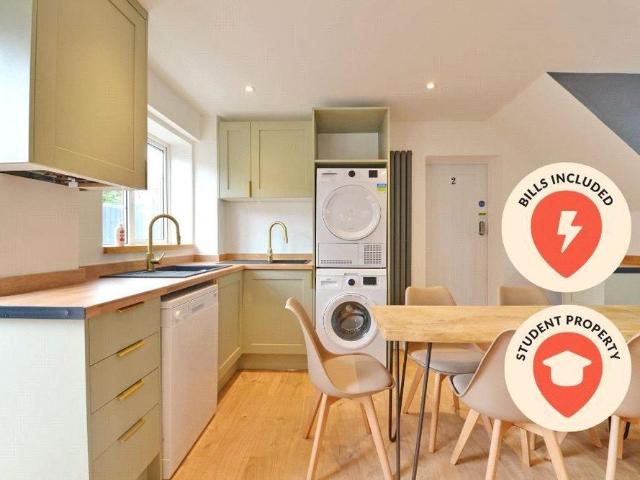 1 bedroom semi detached house to rent