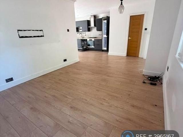 1 bedroom semi detached house to rent