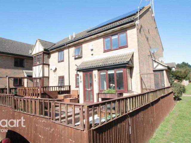 1 bedroom semi detached house to rent