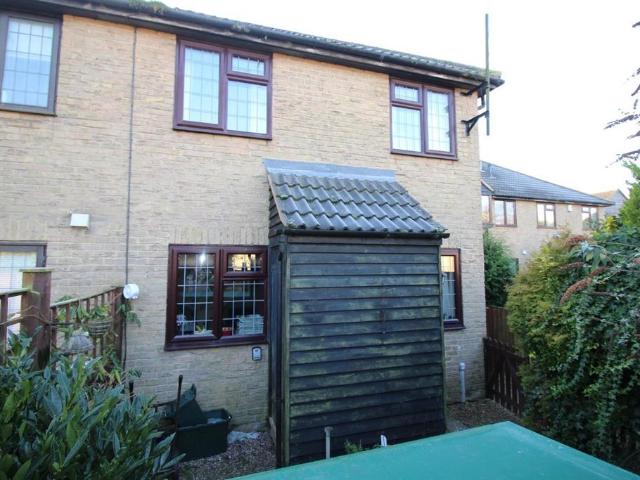 1 bedroom semi detached house to rent