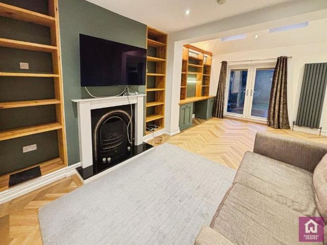 1 bedroom semi detached house to rent