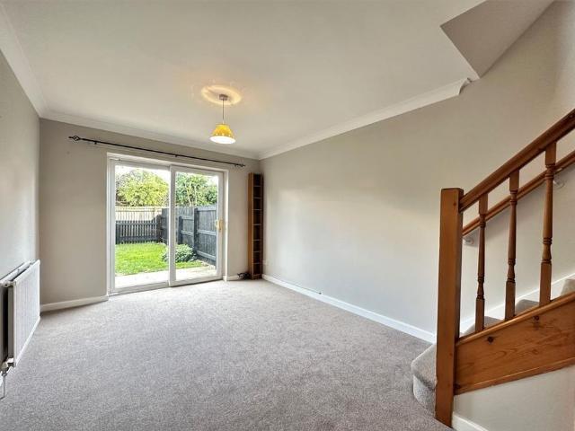 1 bedroom semi detached house to rent