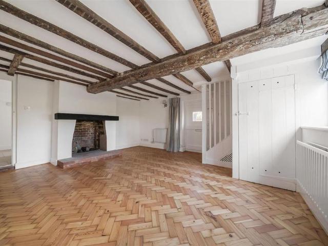 1 bedroom semi detached house to rent