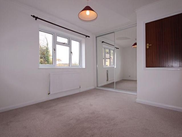 1 bedroom semi detached house to rent