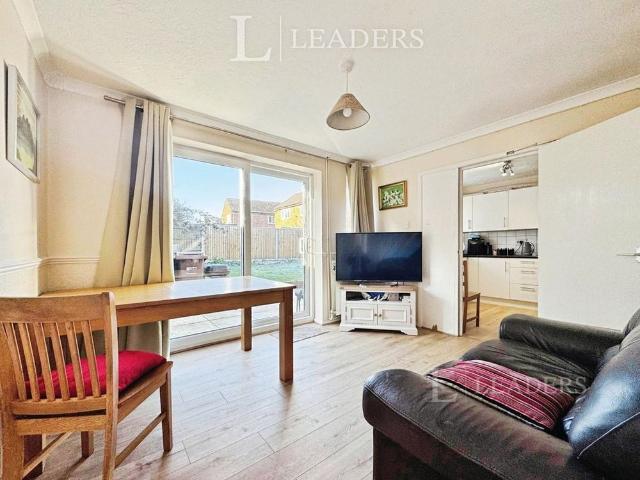 1 bedroom semi detached house to rent