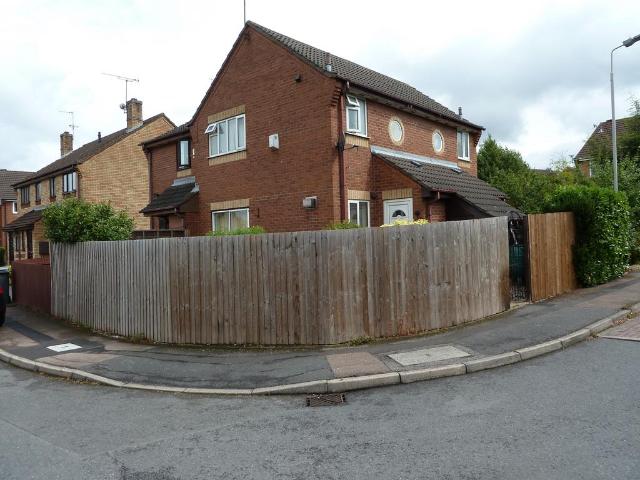 1 bedroom semi detached house to rent
