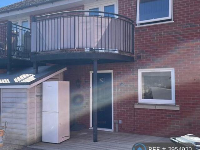 1 bedroom semi detached house to rent