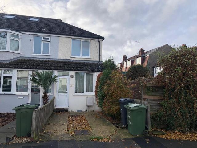 1 bedroom semi detached house to rent