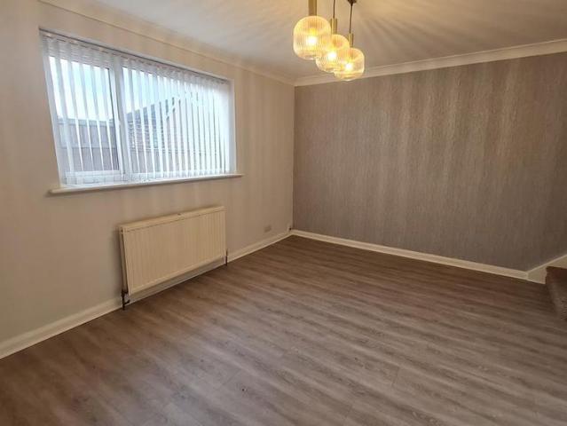 1 bedroom semi detached house to rent
