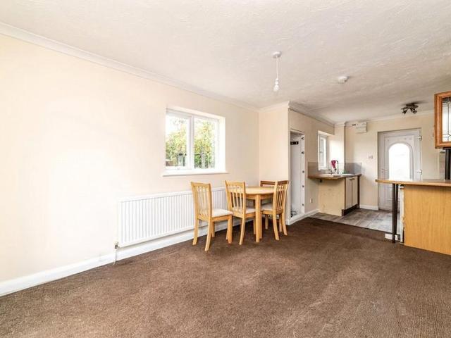 1 bedroom semi detached house to rent
