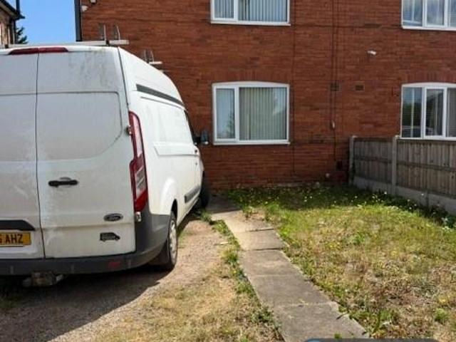 1 bedroom semi detached house to rent