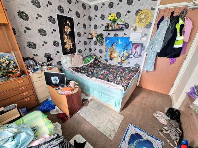 1 bedroom semi detached house to rent