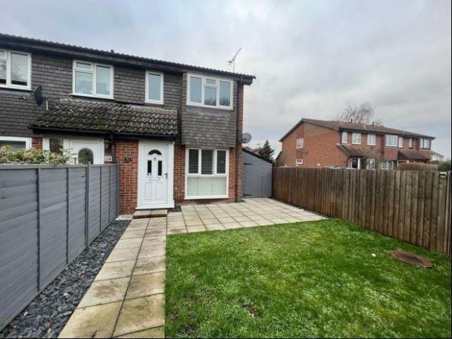 1 bedroom semi detached house to rent