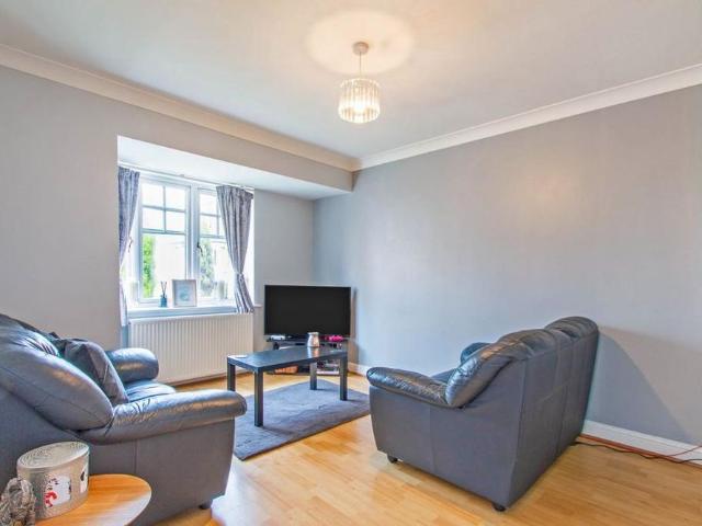 1 bedroom semi detached house to rent