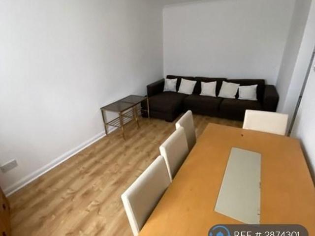 1 bedroom semi detached house to rent