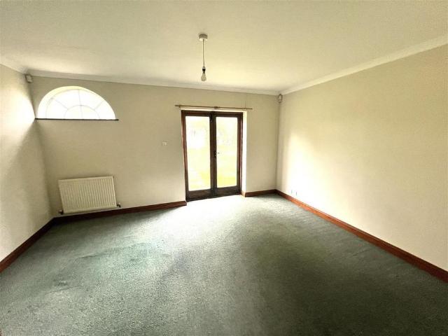 1 bedroom semi detached house to rent