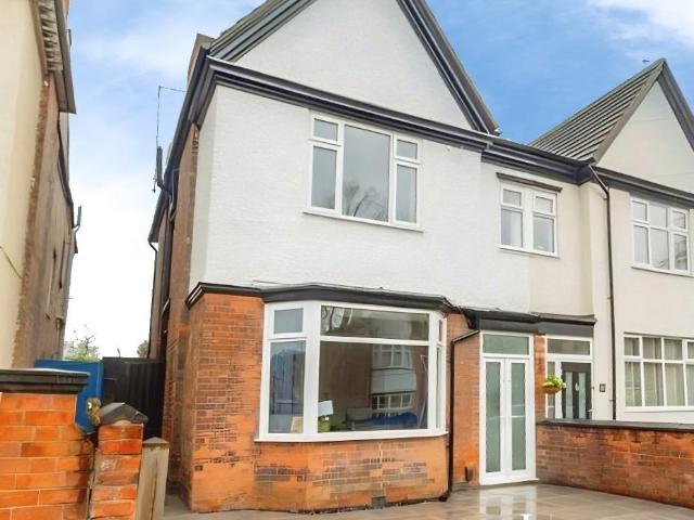 1 bedroom semi detached house to rent