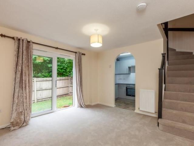 1 bedroom semi detached house to rent