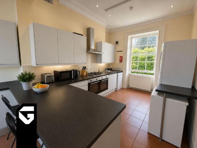 1 bedroom semi detached house to rent