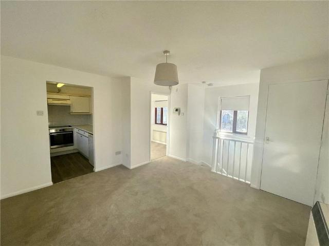 1 bedroom semi detached house to rent