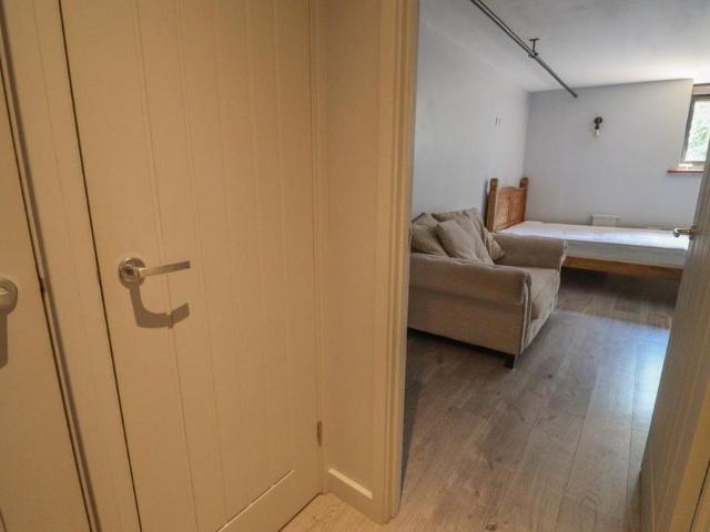 1 bedroom semi detached house to rent