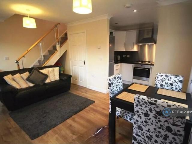 1 bedroom semi detached house to rent