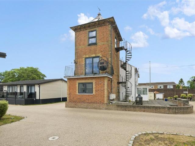 1 bedroom semi detached house to rent