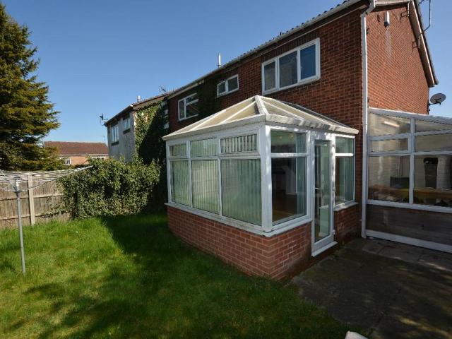 1 bedroom semi detached house to rent