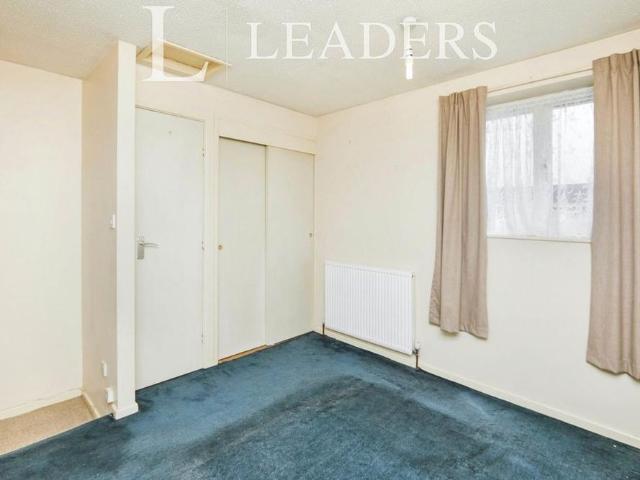 1 bedroom semi detached house to rent