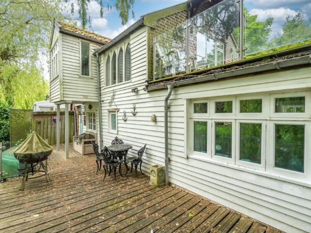 1 bedroom semi detached house for sale
