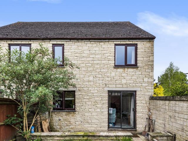 1 bedroom semi detached house for sale