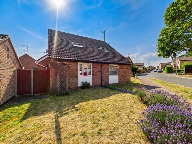 1 bedroom semi detached house for sale