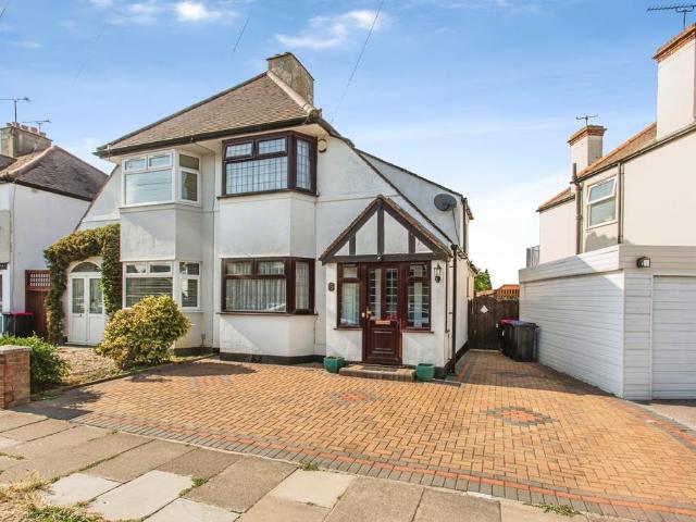 1 bedroom semi detached house for sale