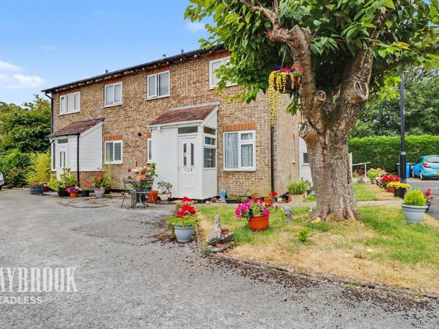 1 bedroom semi detached house for sale