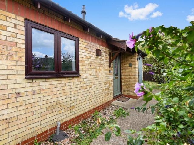 1 bedroom semi detached house for sale